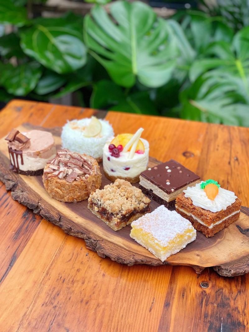 Dessert Combo | The Watering Can Flower Market